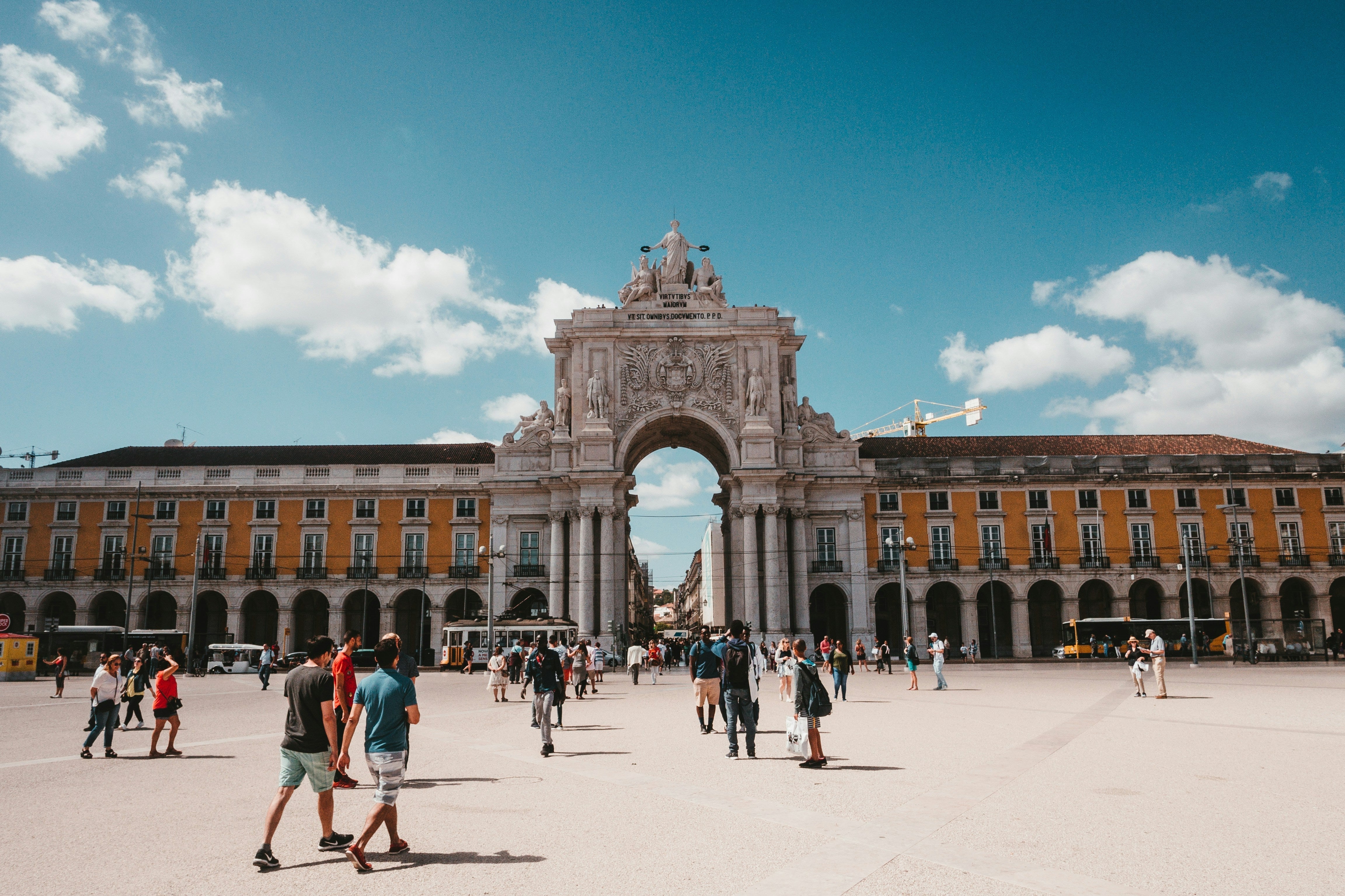Languages in Portugal: Unraveling the Linguistic Tapestry – Simify